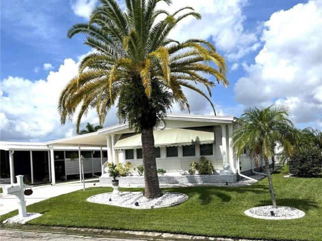 mobile with 2 bedroom, North Port FL DS102588122