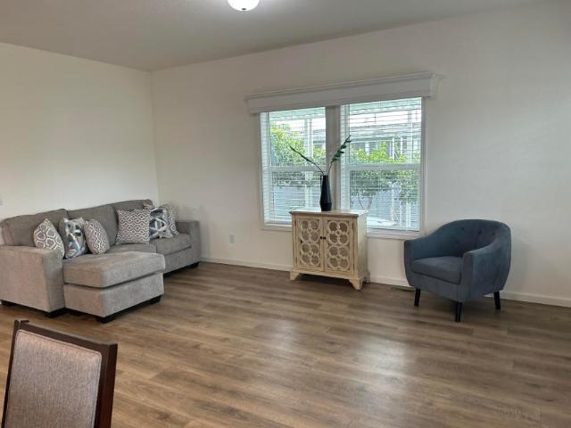 mobile with 3 bedroom, Sacramento CA DLS82914134