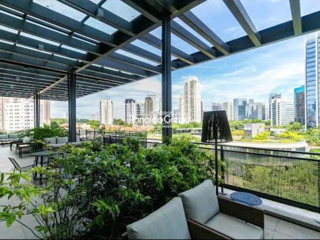 Mobiliado 197m útil 3 suites 3 vagas vista para o ibirapuéra