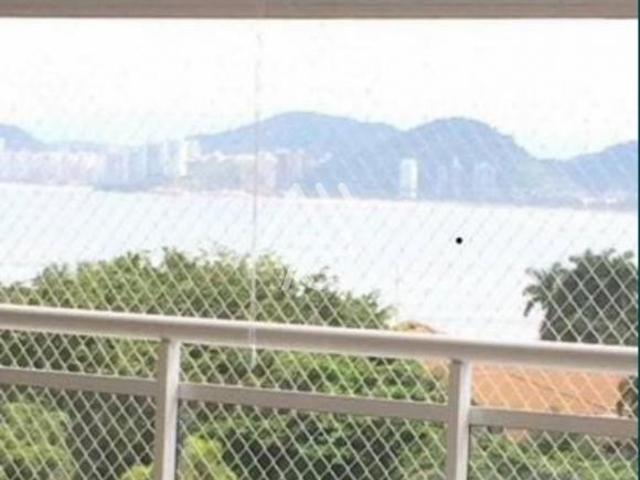 MOBILIADO COM VISTA PARA O MAR