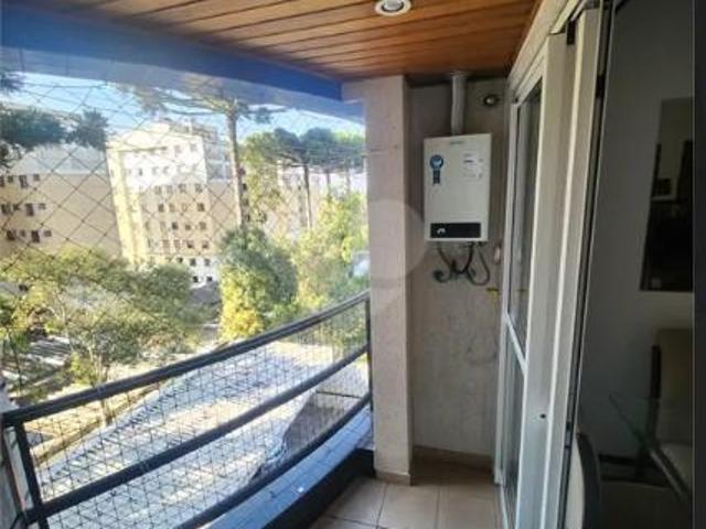 Mobiliado, completo e encantador — o lar ideal para viver bem no Capão Raso!