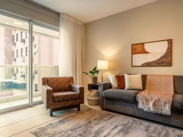 MOBILIADO E DECORADO PERTO DA COMENDADOR ARAÚJO