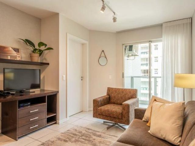 MOBILIADO E DECORADO PERTO DA COMENDADOR ARAÚJO