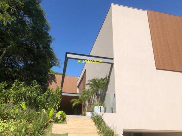 MOBOLIADA ! Imponente residência de alto padrão em condomínio exclusivo de Santana de Parnaíba SP