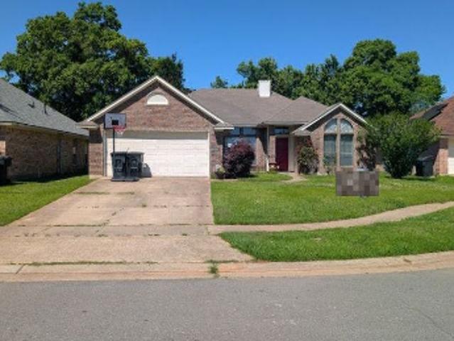 Mockingbird Ln