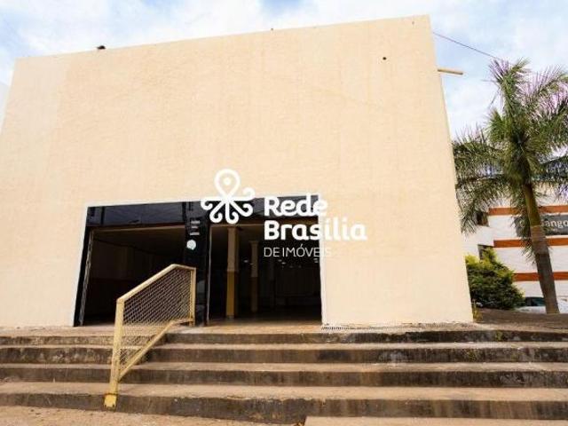 Módulo MU 6 Prédio comercial com salas banheiro privativo garagem Candangolândia