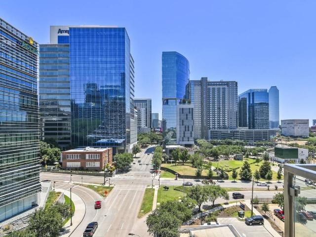 Moda Apartments 2 Bedroom Apartment for Rent at 1855 Payne St, Dallas, TX 75201 Victory Park