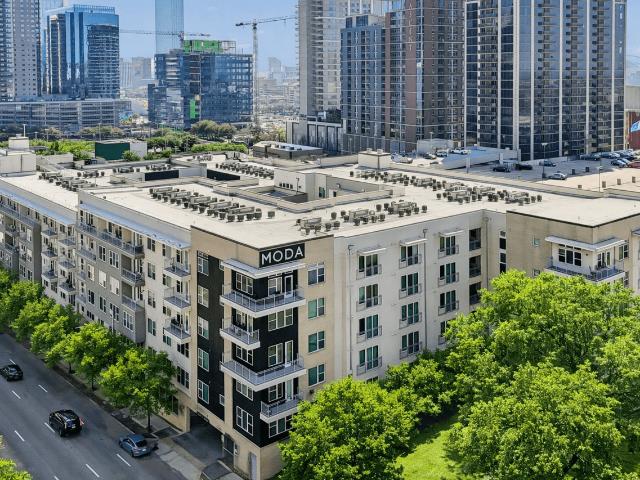 Moda Apartments Studio Apartment for Rent at 1855 Payne St, Dallas, TX 75201 Victory Park