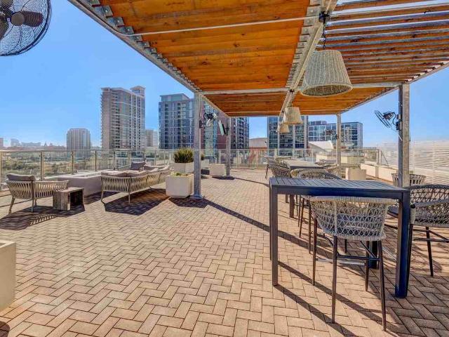 Moda Apartments Studio Apartment for Rent at 1855 Payne St, Dallas, TX 75201 Victory Park