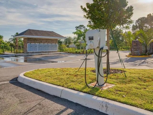Mode at Melbourne 3 Bedroom Apartment for Rent at Cinnamon Cove Dr, Melbourne, FL 32901