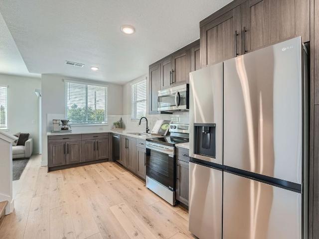 Modern 3 Bed/3 Bath Townhomes 3 Bedroom Home for Rent at 11611 W 16th Ave, Lakewood, CO 80215 Applewood