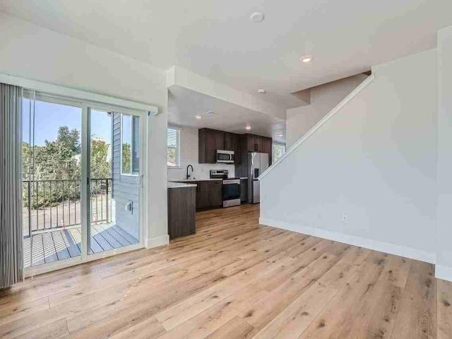 Modern 3 Bed/3 Bath Townhomes 3 Bedroom Home for Rent at 11611 W 16th Ave, Lakewood, CO 80215 Applewood