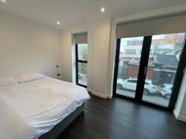 Modern 3 Bed Near Willesden Green