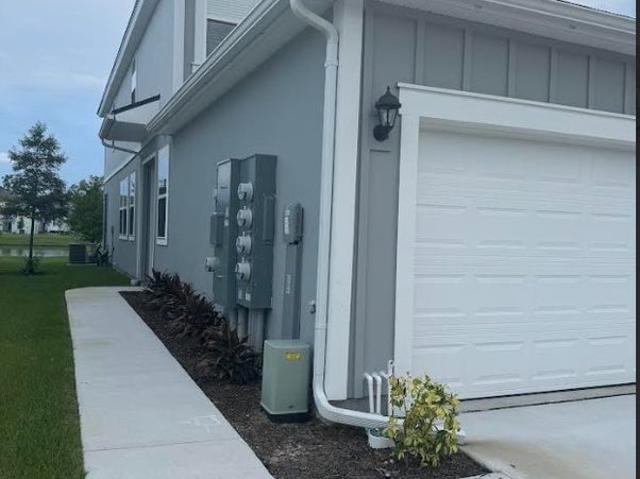 Modern 3 Bed Townhouse Room | 78 Seaport Breeze R