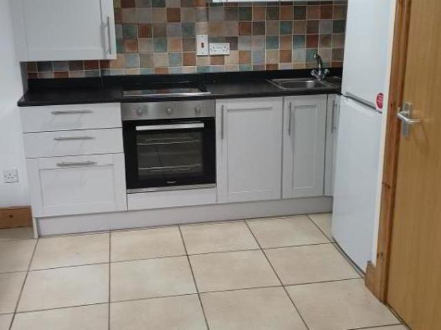 Modern 3 Bedroom Apartment