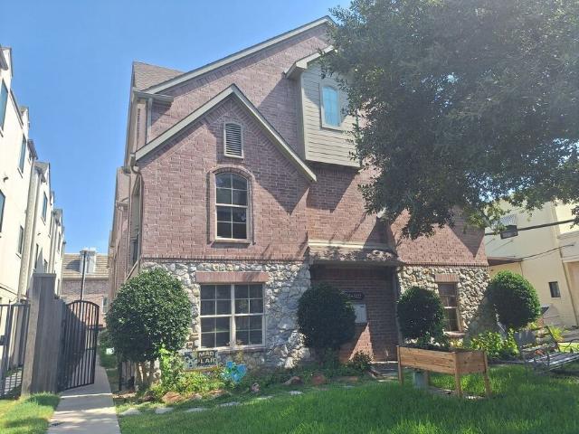 Modern 3 Story Condo in Prime University Park Location with 2 Car Garage