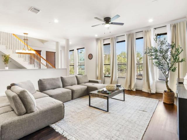 Modern 3BR+3.5 B+ Rooftop+Balcony