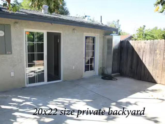 Modern 1 Bed, 2 Bath Unit in SAN FERNANDO $2400/mo Available.