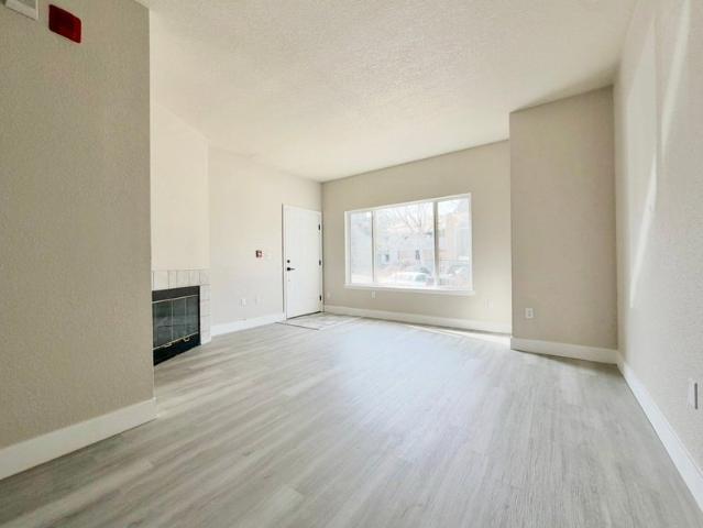 Modern 1 Bed Condo in Aurora! Rent: $_Available 02