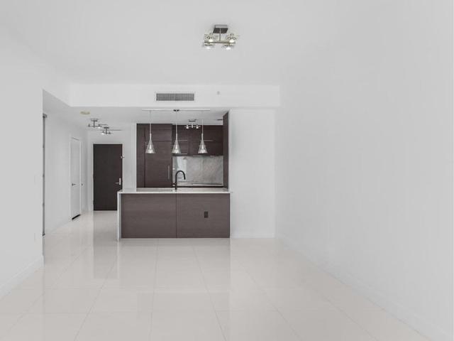Modern 1 Bed Condo in MiamiFL_ Biscayne Blvd_$1550