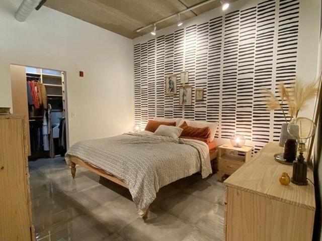 Modern 1 Bed Condo in Milwaukee | Available 1 | $m
