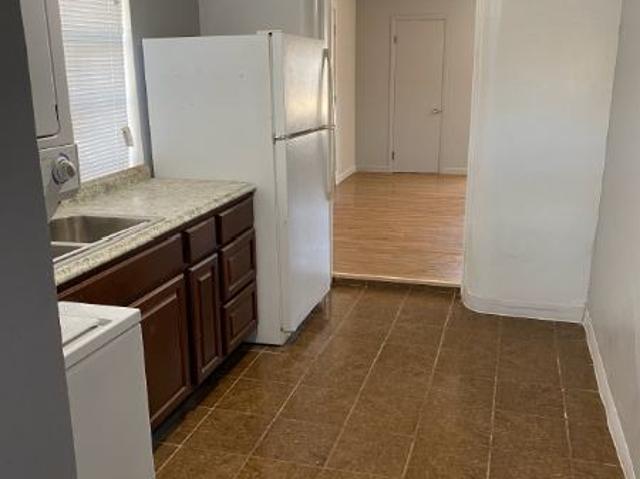 Modern 1 Bed Bath Apartment in El Paso_Available