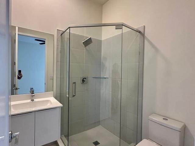 Modern 1 Bed Bath Condo in Doral | Available 0025