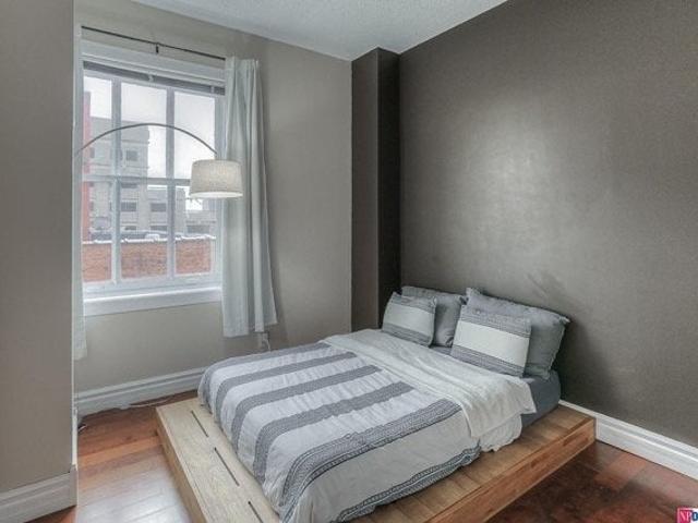 Modern 1 Bed Bath Condo in Omaha | Available 01 |