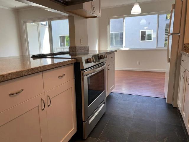 Modern 1 Bed Bath Condo in Palo Alto_Available _$1