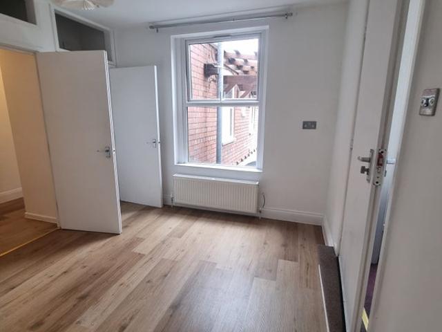 Modern 1 Bed Flat | BS3 | Great Location
