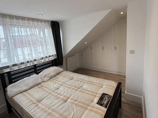 Modern 1 bed flat near Harringay