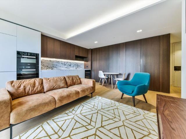 Modern 1 bedroom apartment to rent in Casson Square, Southbank SE1