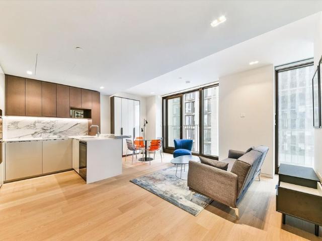 Modern 1 bedroom apartment to rent in Thirty Casson Square, Southbank SE1