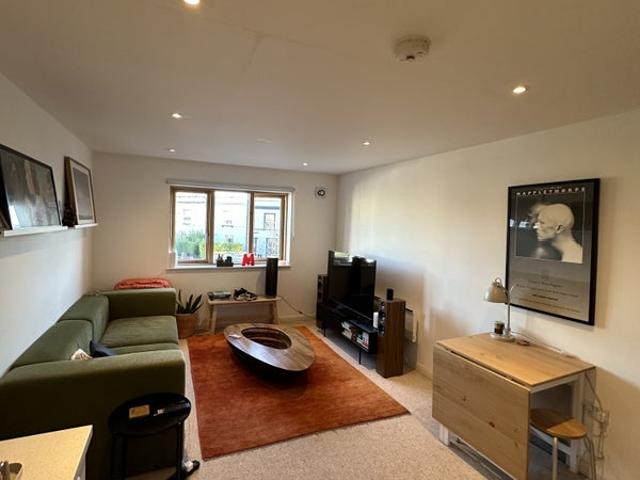 Modern 1 Bedroom Flat in Saint Jude's, Bristol