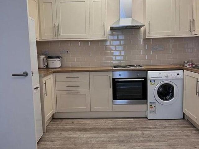 Modern 1 Bedroom Flat to Rent | Prime Location