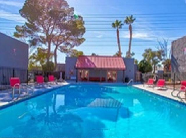 Modern 1â2â¯BR Apartments Near UNLV â Style & Convenience at Theâ¯MARQâ¯atâ¯1600
