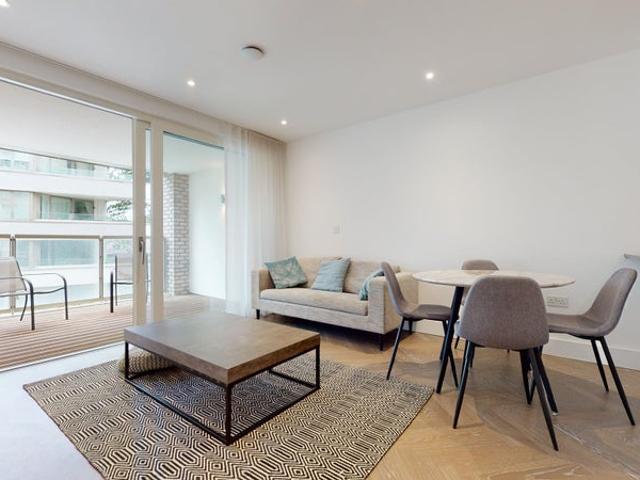 Modern 2 Bed Apt in N7 | Private Balcony