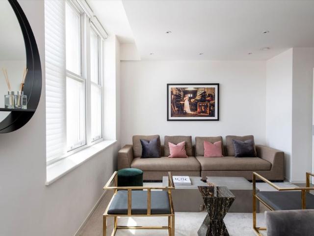 Modern 2 bedroom apartment to rent in King's Cross, N1C