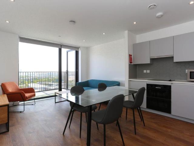 Modern 2 bedroom furnished apartment with private balcony