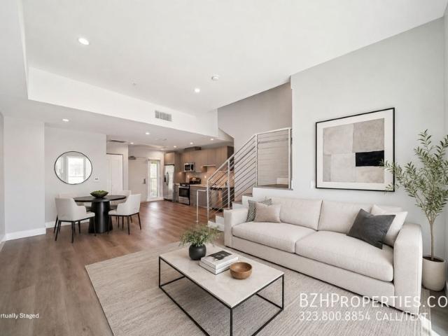 Modern 2 Bedroom Townhouse with Private Rooftop & Garage Parking