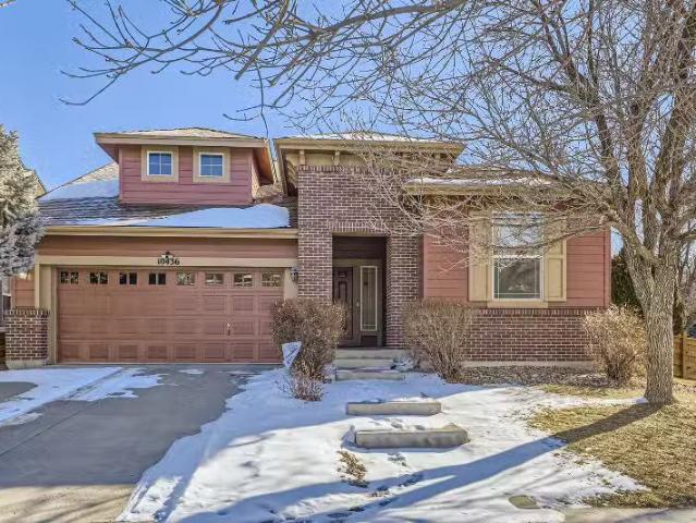 Modern 4 Bed, 3 Bath Single Family Home in Reunion! Available.