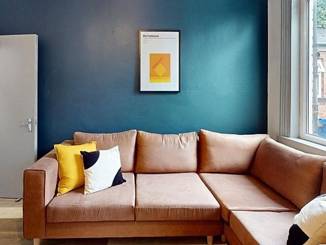 Modern 5 Bedroom Home on Ecclesall Road – Perfect for Students & Sharers