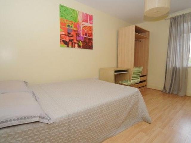 MODERN 5 BEDROOM TERRACE 58 GLADSTONE LANE Student accommodation Sc.