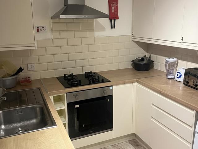 Modern 6 Bed Co Living Home in Dudley – Great Value Rooms Available Room 1