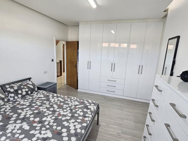 Modern 6 Bed House with Parking/Garden Streatham V