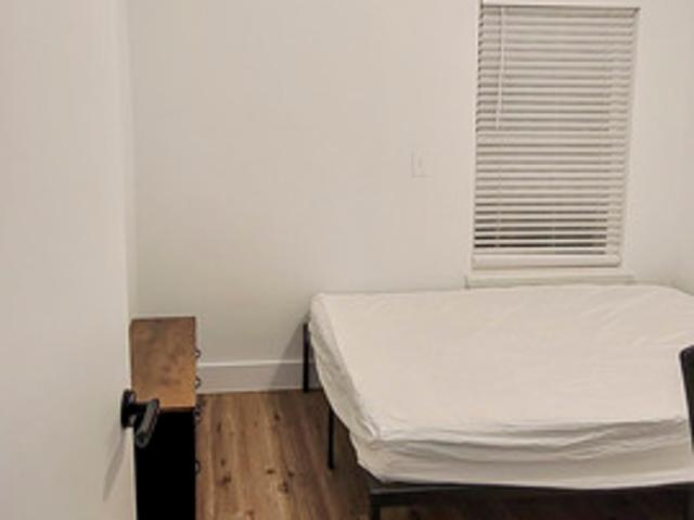Modern, Cozy, and Centrally Located 2021 Built Dallas House, Minutes from Downtown