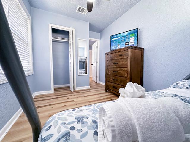 Modern & Cozy Houston Multiplex!