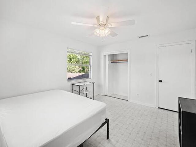 Modern & Cozy Living in Cedar Hills | Upgraded Kitchen | Transit Friendly Location
