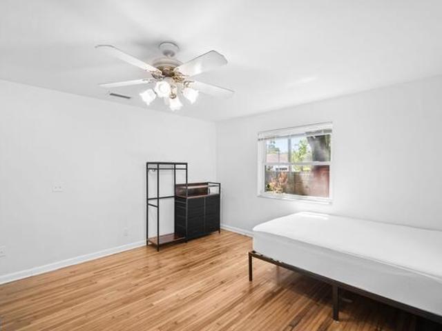 Modern & Cozy Living in Cedar Hills | Upgraded Kitchen | Transit Friendly Location