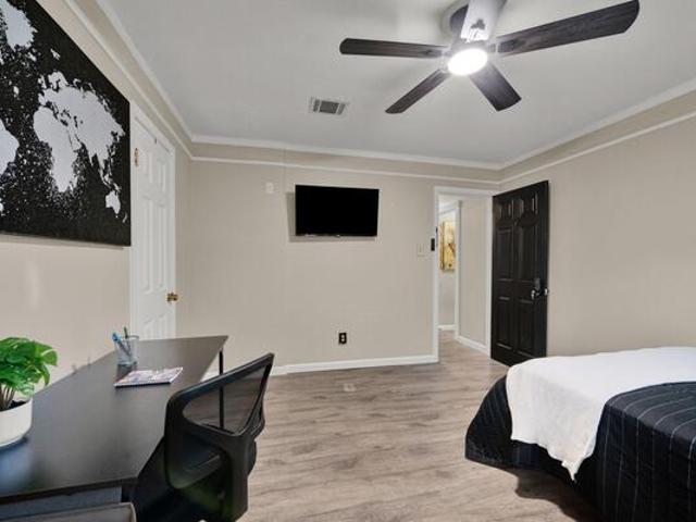 Modern Co Living near Texas Medical Center & Fannin South Transit